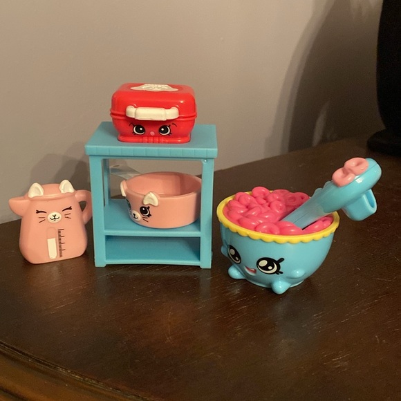 Moose | Toys | Moose Shopkins Chef Club Hot Waffle Collection ...